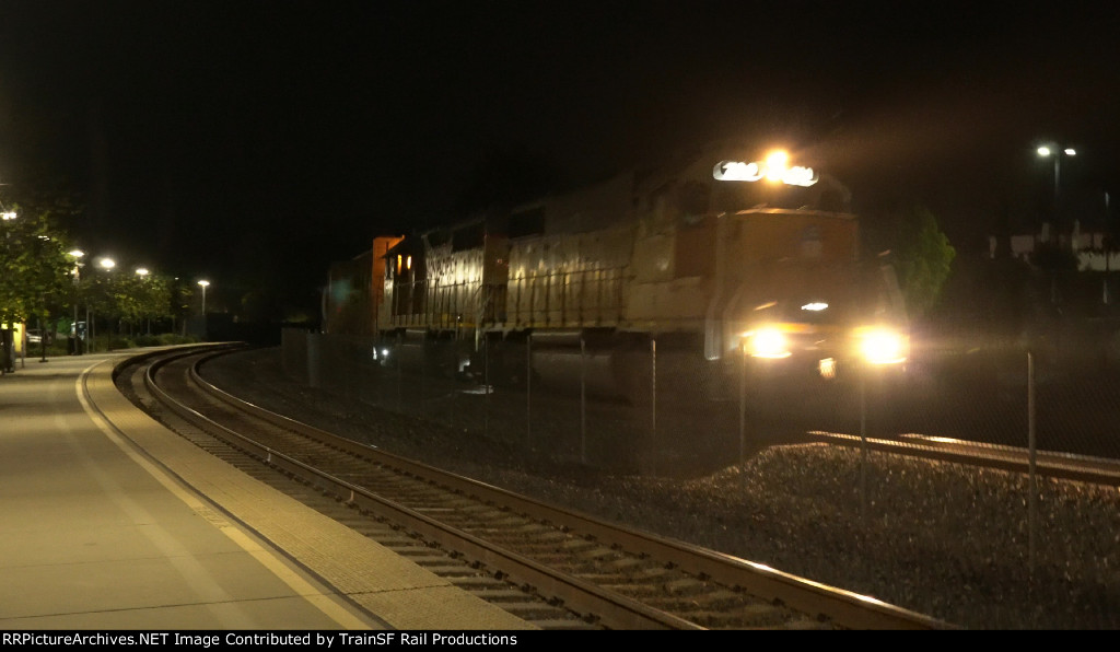 UP 790 Leads the LRB50 23